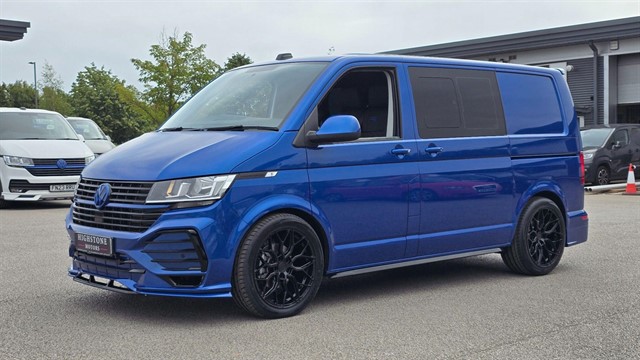 Used Volkswagen Transporter SPORTLINE EDITION R KOMBI DSG for sale in ...