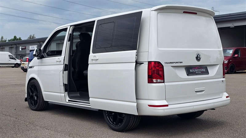 Used Volkswagen Transporter SPORTLINE EDITION R KOMBI T30 for sale in ...