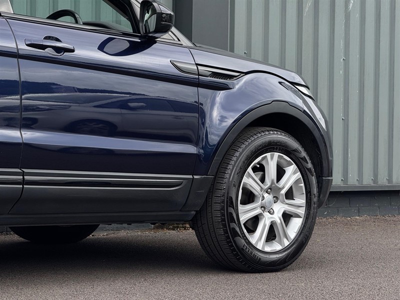 Used Land Rover Range Rover Evoque 2.0 eD4 SE Tech FWD Euro 6 (s/s) 5dr ...
