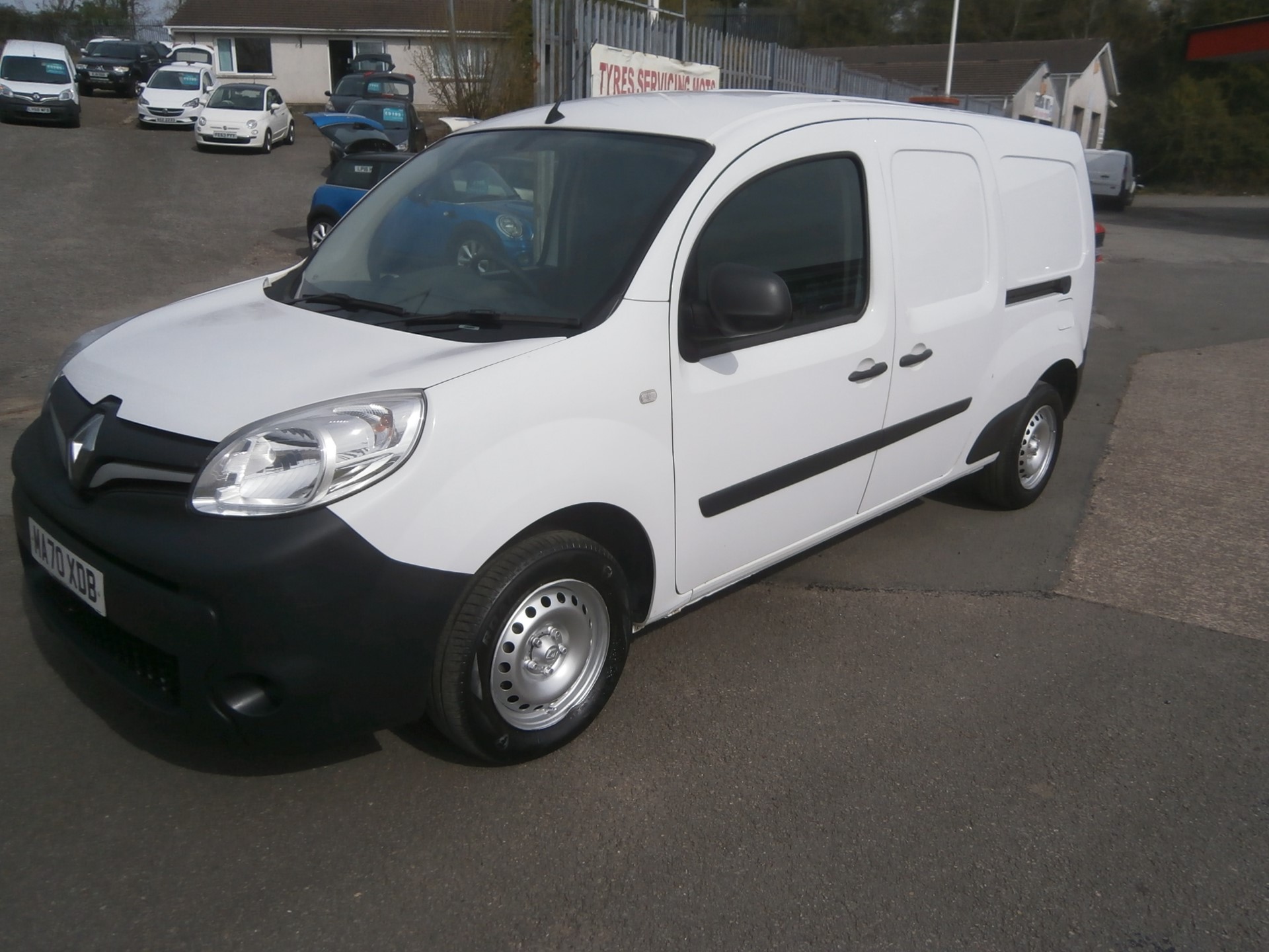 Used Renault Kangoo Maxi 1.5 dCi ENERGY LL21 Business Panel Van 6dr ...