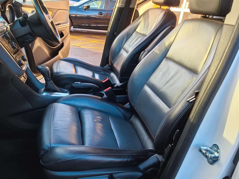 Used Vauxhall Mokka SE CDTi Auto - High Spec - Service History for sale ...