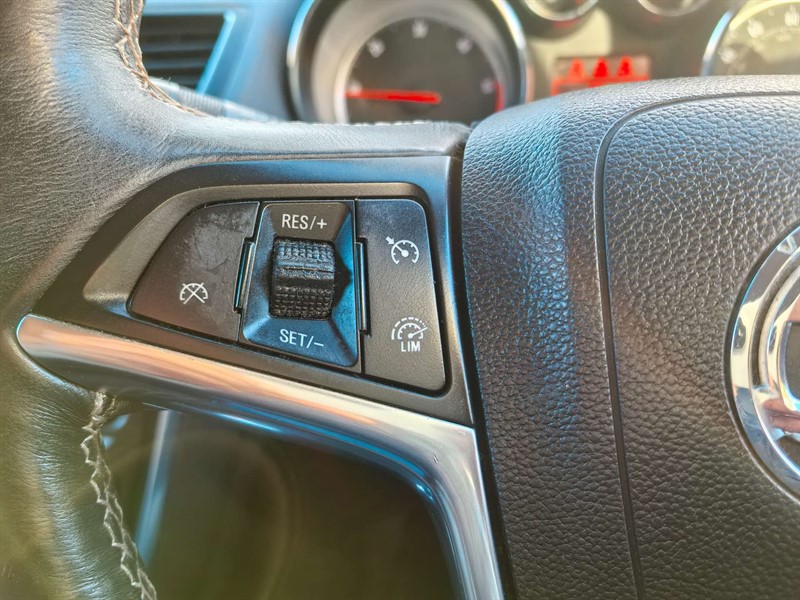 Used Vauxhall Mokka SE CDTi Auto - High Spec - Service History for sale ...