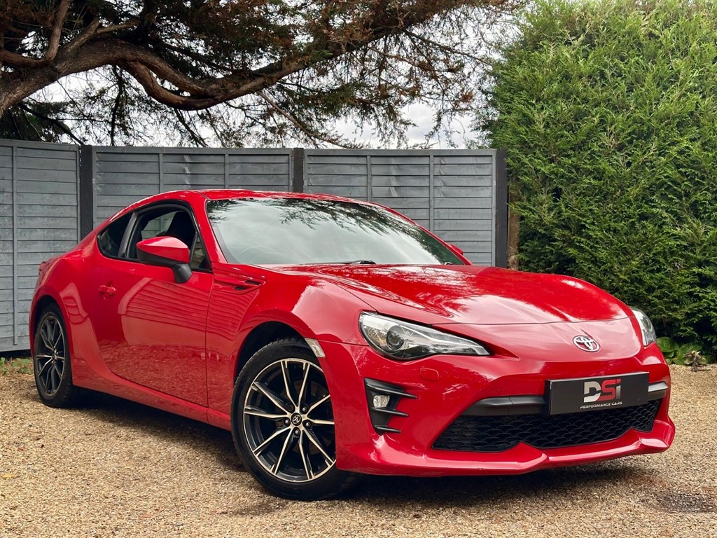 For Sale Toyota GT86 2.0 Boxer D-4S Pro Euro 6 2dr in Dorking, Surrey ...