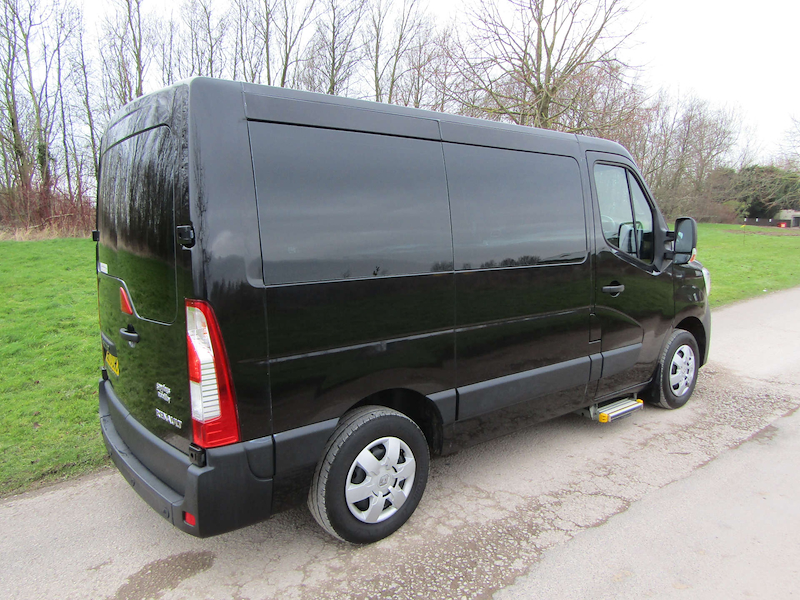 Used Renault Master SL28 *9,000 MILES * NEW SHAPE * Wheelchair ...