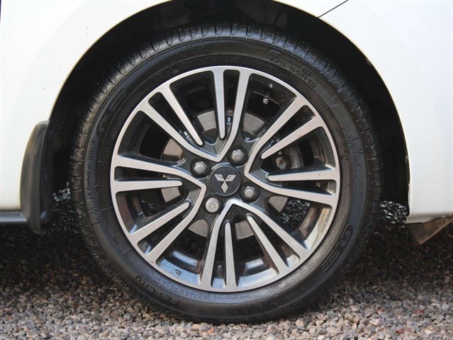 Used Mitsubishi Mirage Juro for sale in Gillingham, Dorset | Victoria ...